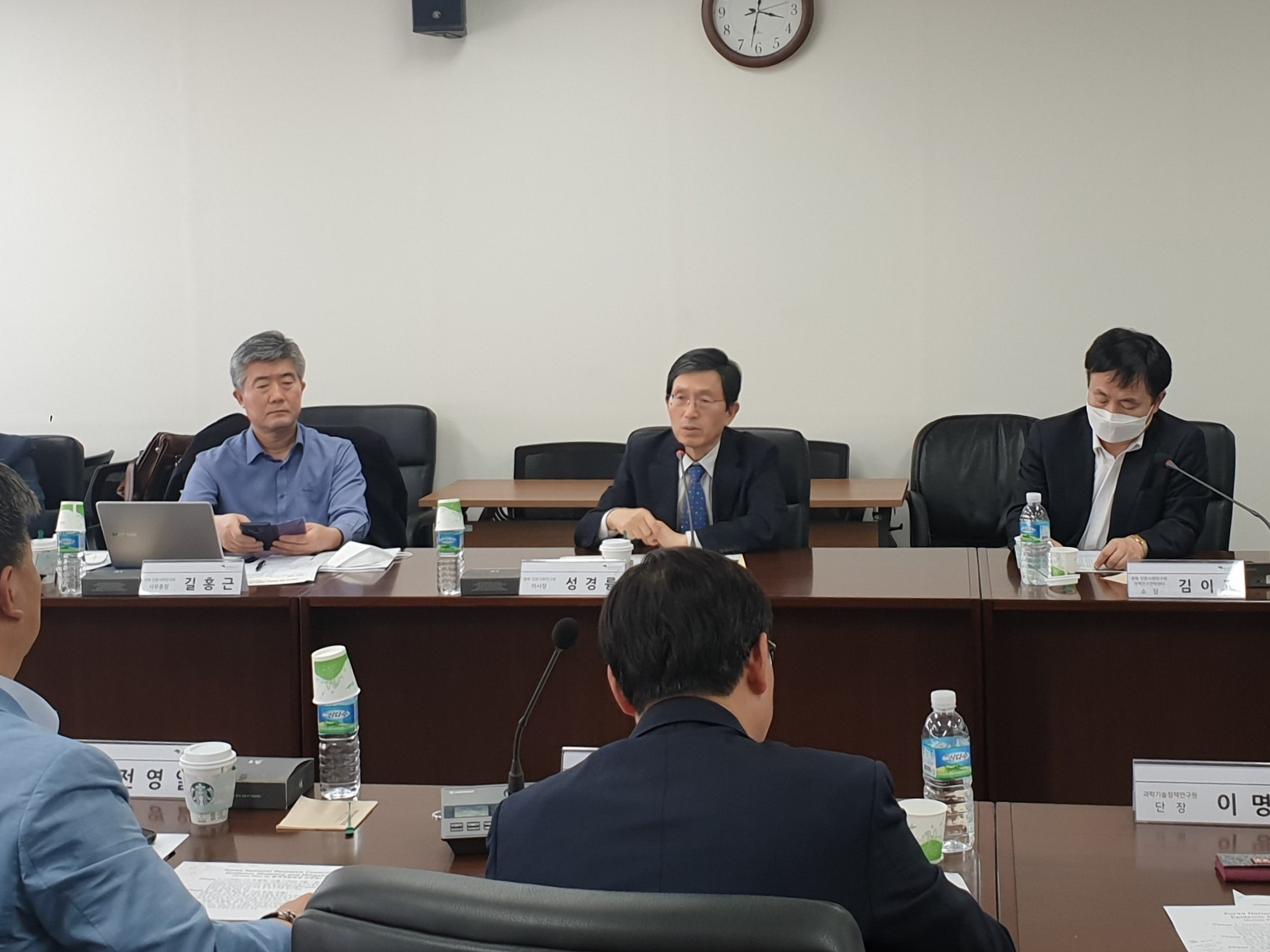 단기 코로나19 대응 협동연구 기획회의 개최 연구회 동정 소식·소통 경제ㆍ인문사회연구회